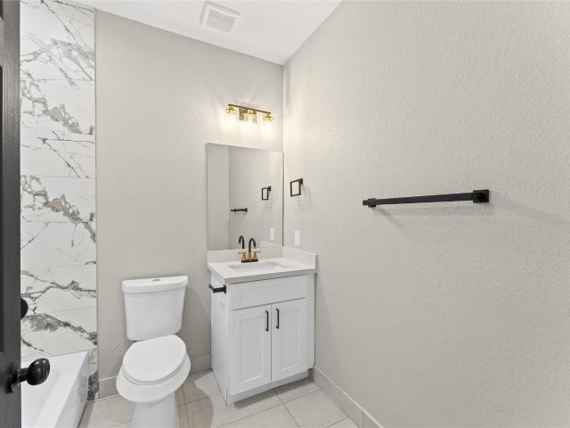 8221 Flaxman St, Houston, TX 77029 | MLS #92136 | Compass