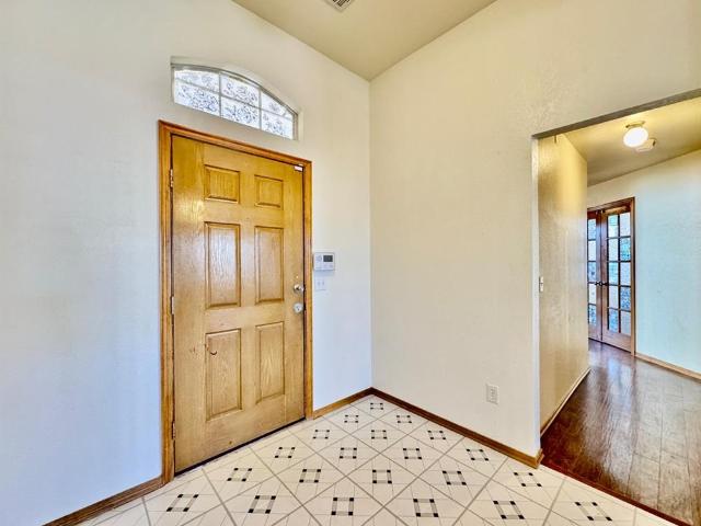 8221 Greer Way
