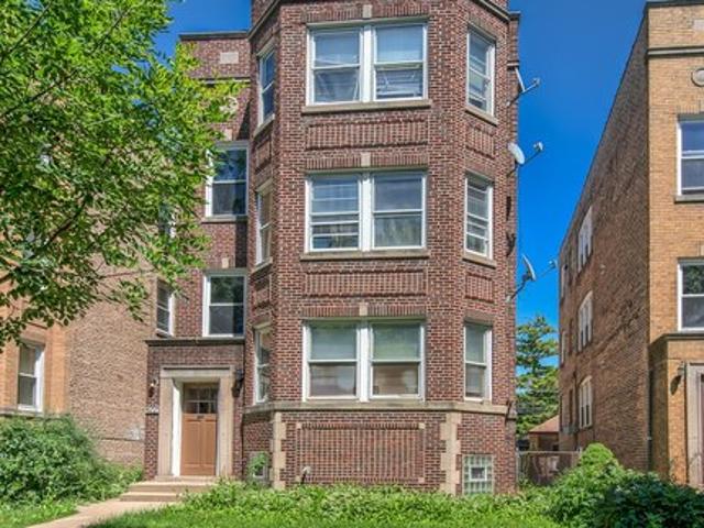 8221 Knox Ave, Skokie, IL 60076