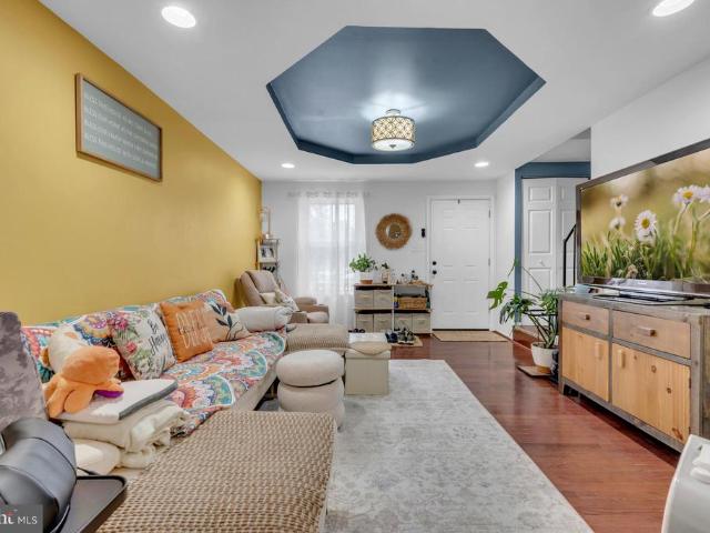 8221 Parham Court
