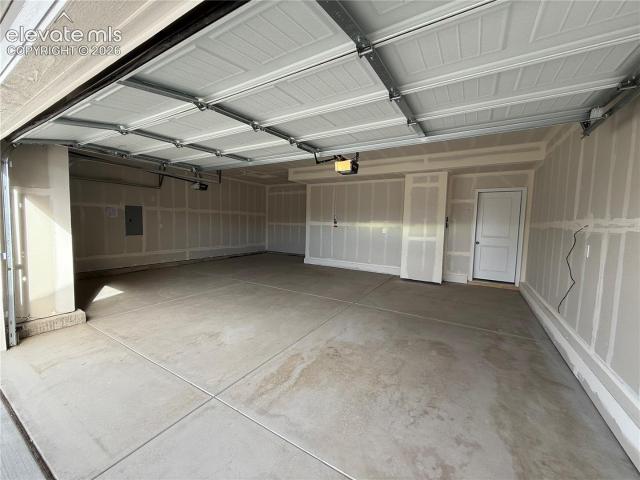 8221 Sophia Lane