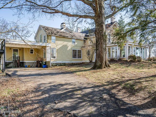 8221 Wolf Pen Branch Rd