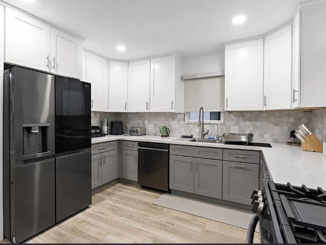 8222 Pershing Dr, Unit 24, Playa del Rey, CA 90293 | MLS #26634 | Compass