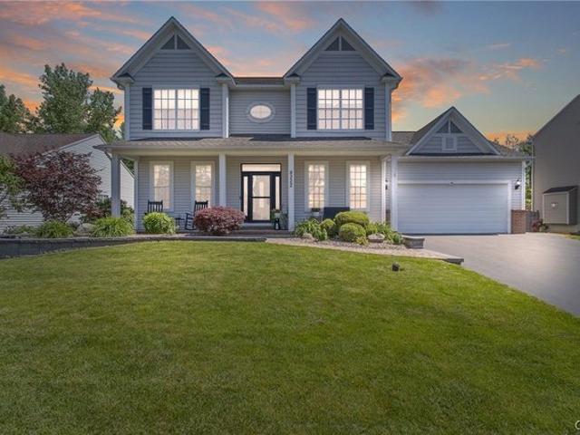 8222 Trellis Brook Ln, Liverpool, NY 13090