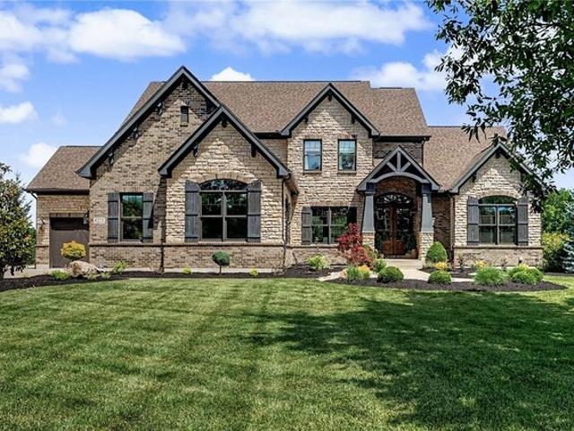 8223 Turning Leaf Xing, Clearcreek Township, OH 45066