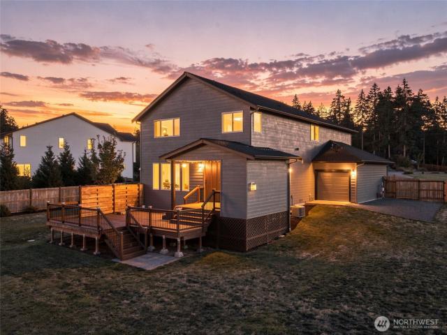 8223 52nd Ave NE