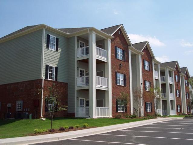 $822 / 3br 1350ft² 3 Bedroom, 2 Bath Only $822! Rocky creek apartments