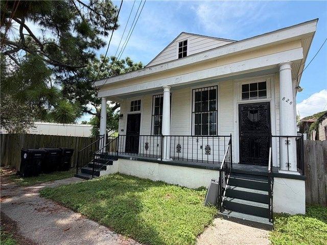 822 Cambronne St, New Orleans, LA 70118