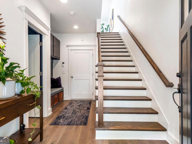 822 Grove Bend