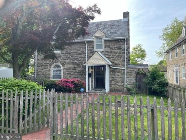 822 E Haines St, Philadelphia, PA 19138