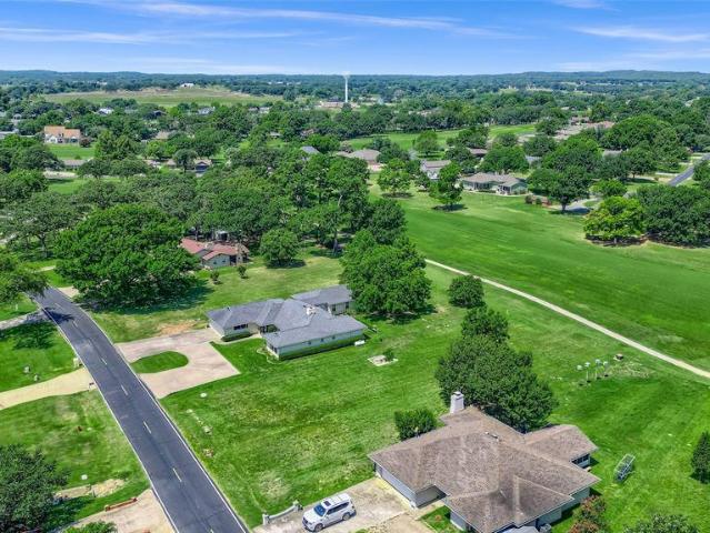 822 Kiowa Drive W