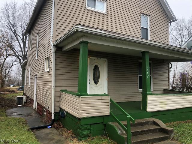 822 Highland Road NE