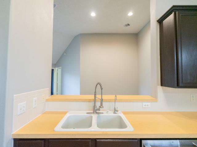 822 Oak Lodge Court