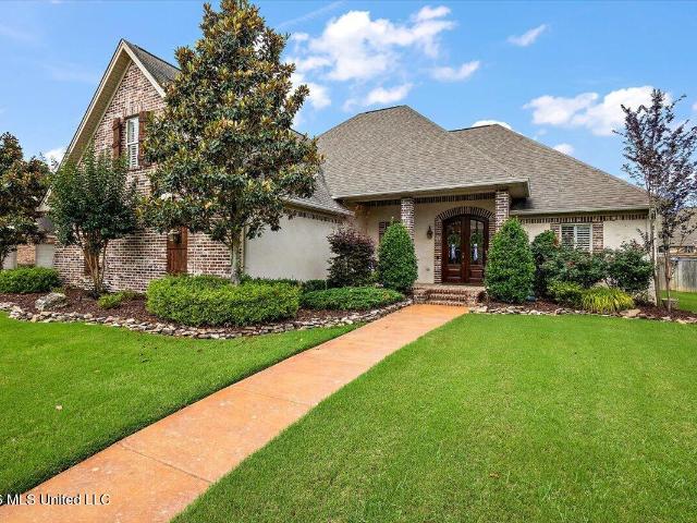 822 Osagian Circle