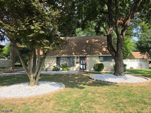 822 Mountain Ave, Bridgewater Twp, NJ 08805