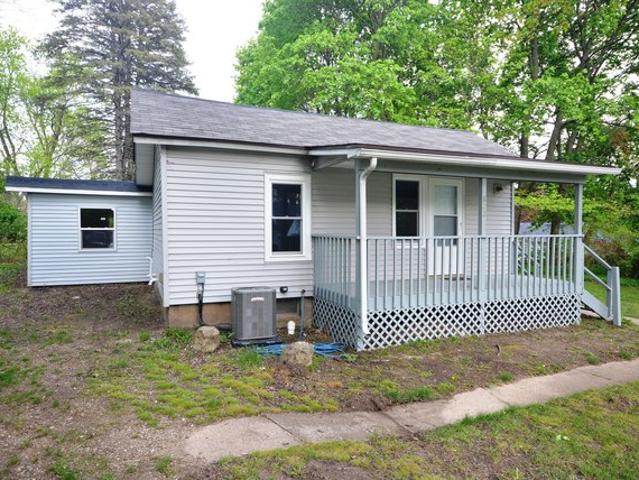 822 N Berrien St, Albion, MI 49224