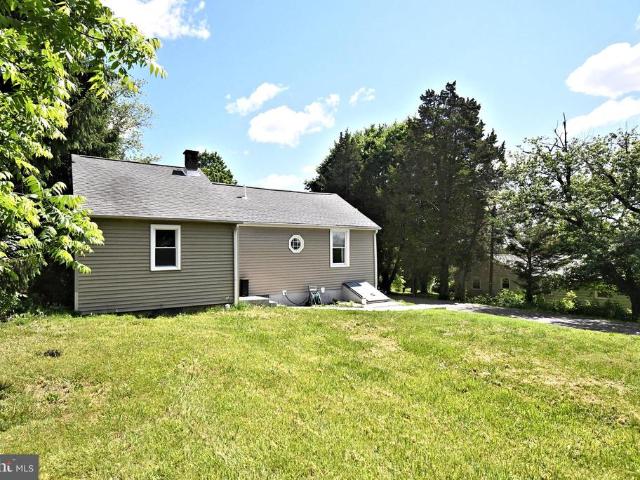 822 N Limekiln Pike