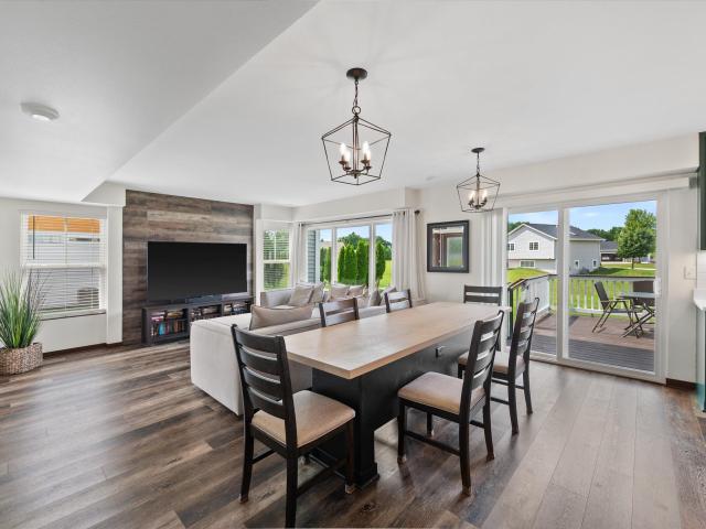 822 S Skypark Dr