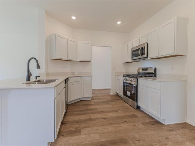 822 SW 10th Terrace