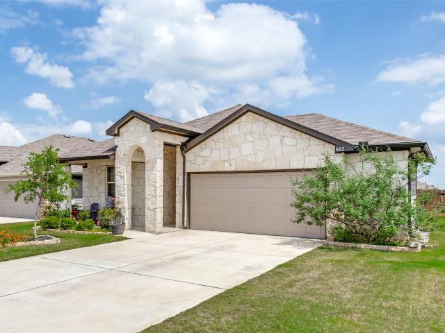 822 Pease River Way, Hutto, TX 78634 | MLS #1907