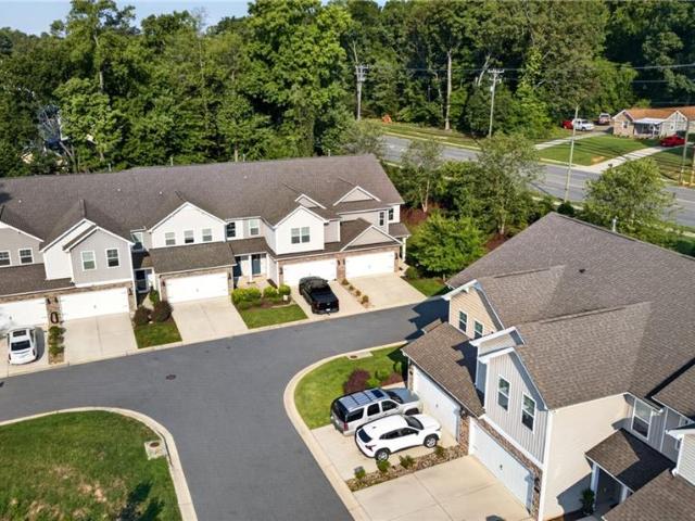 822 Riley Lane