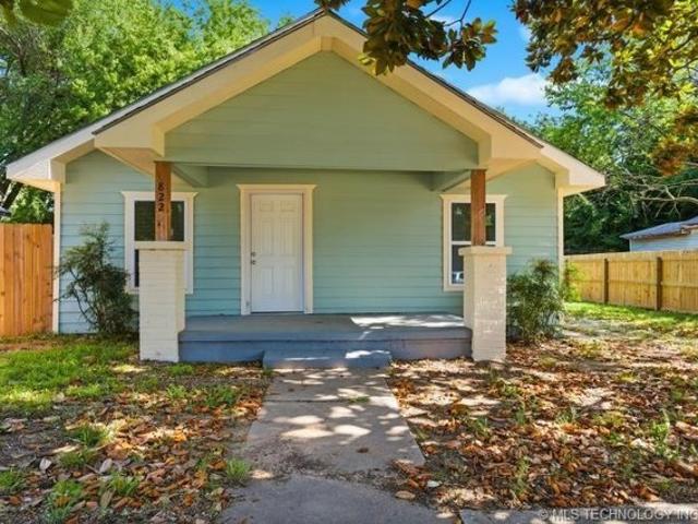 822 W 10th St, Ada, OK 74820