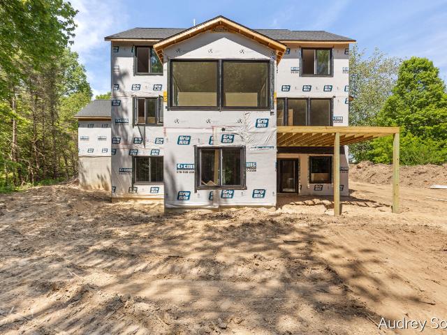 8234 Cascade Road