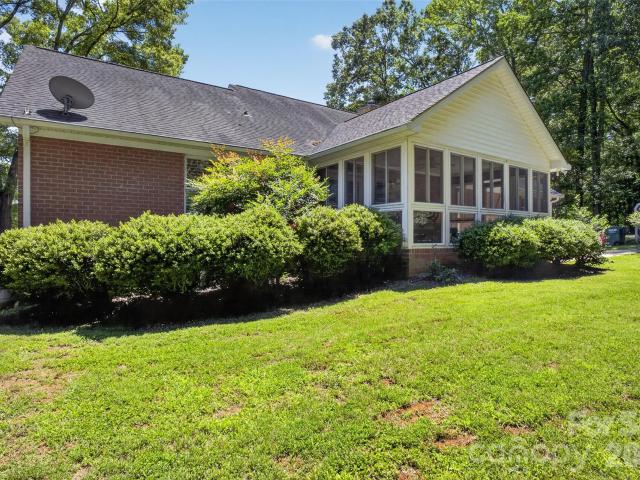 8234 Dennis Road