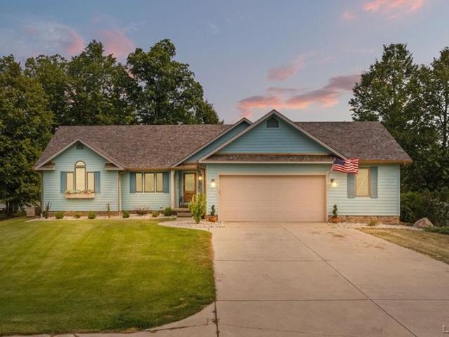 8234 Irish Mist Dr, Onsted, MI 49265