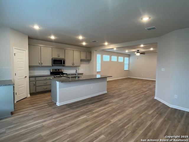 8234 Sunrise Glen