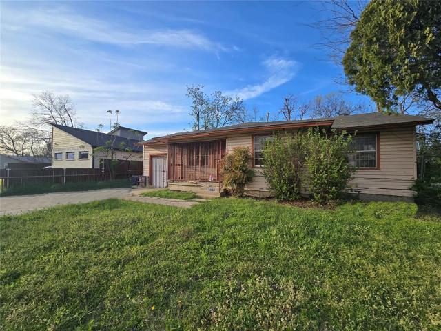 8235 Forest Lane