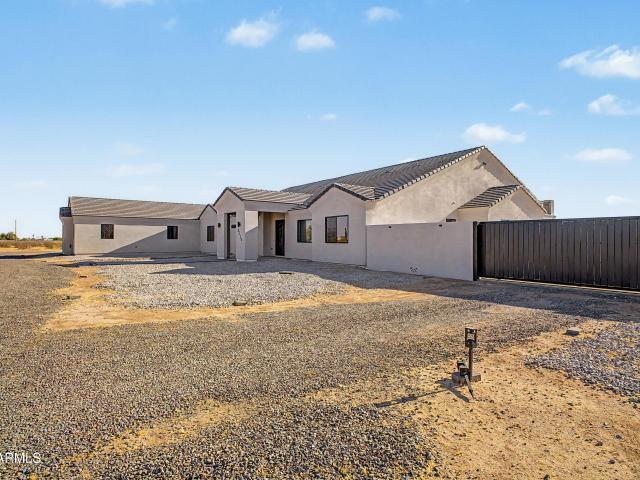 8236 n calle hermosa circle
