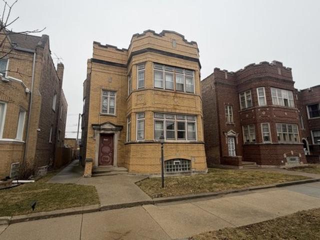 8236 S May St, Chicago, IL 60620