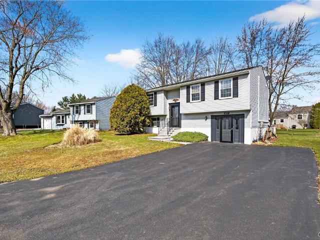 8237 Mantova Drive