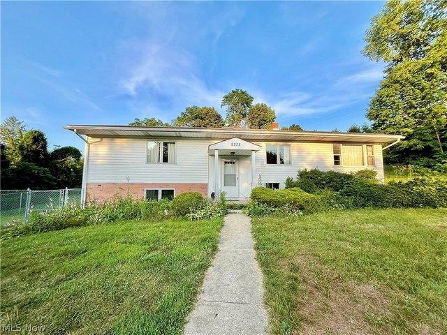 8238 Center Rd, Ashtabula, OH 44004
