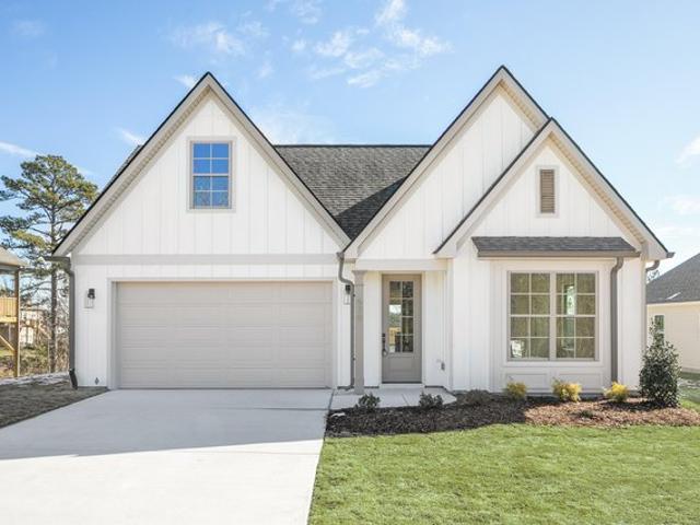 8238 Fernshade Ln, Hixson, TN 37343