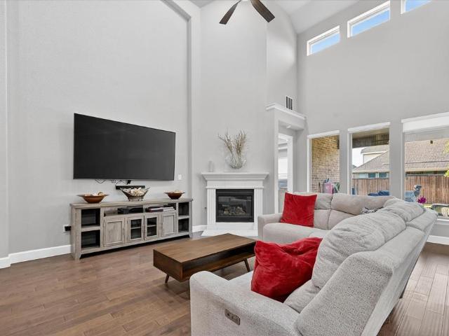 8238 Plumbago Way