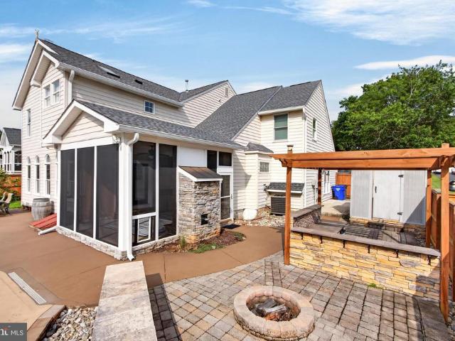8238 Sunset Drive