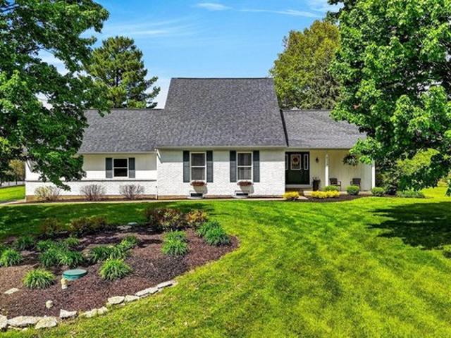 8238 W Ohio State Ln NW, Lancaster, OH 43130