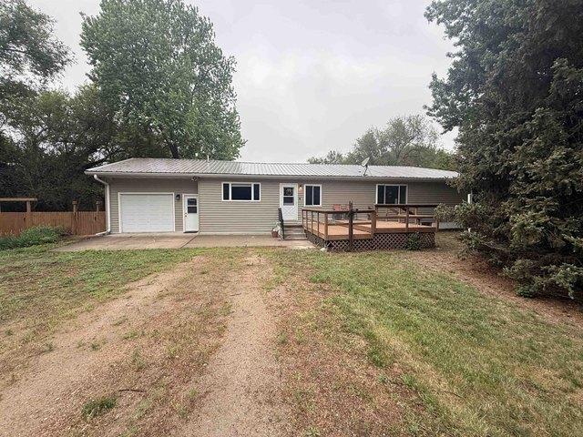 82395 th Ave, Burwell, NE 68823