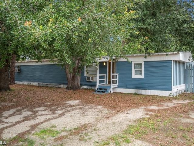 8239 Sevigny Dr, North Fort Myers, FL 33917