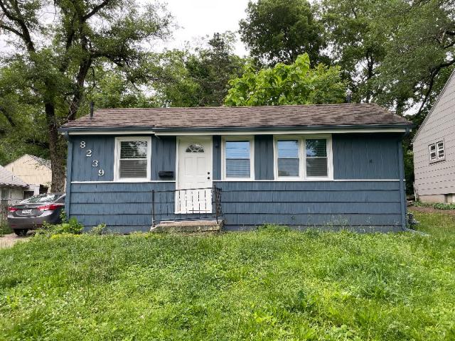 8239 Wayne Ave