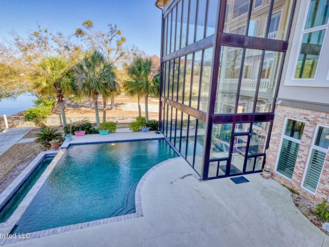 8230 Maunalani Place, Diamondhead, US, MS