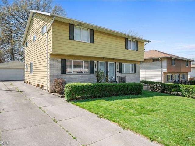 8230 Reed Ave, Garfield Heights, OH 44125