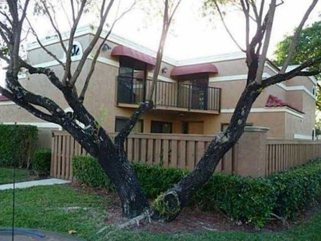 8230 Severn Dr Apt A, Boca Raton, FL 33433