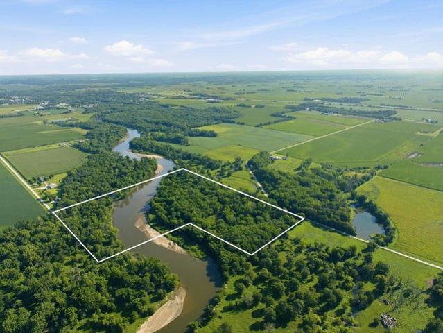 8231 Ford Rd, Cedar Falls, IA 50613