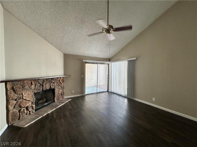 8232 Abercrombe Way