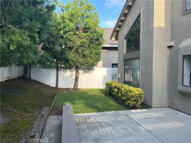 8232 E Flowerwood