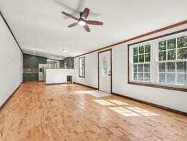 8233 Nc Highway 119