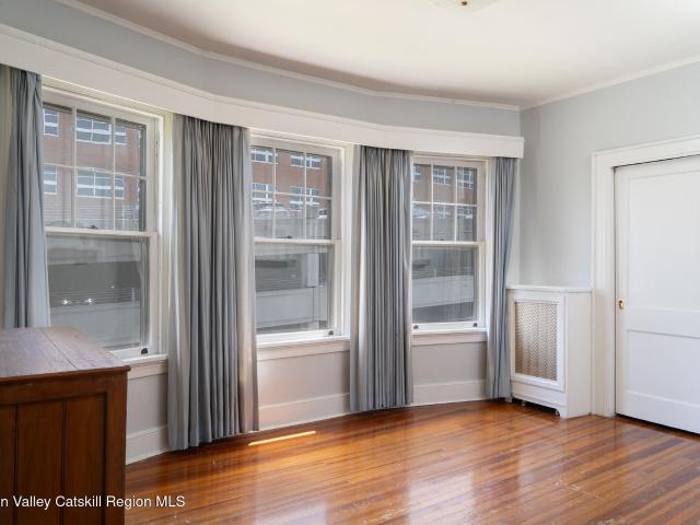 823 Columbia Street 3